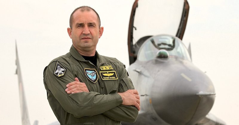 Présidentielle en Bulgarie : large victoire de Roumen Radev, Boïko ...